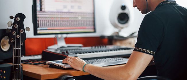 Producción musical ¿Qué es y cómo puedes formarte?