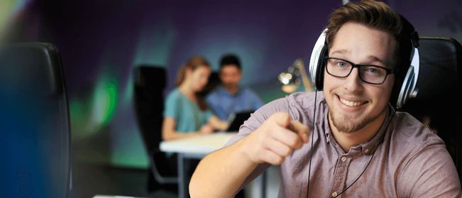 DAM o DAW, ¿cuál elijo para ser programador? - Cesur Formación