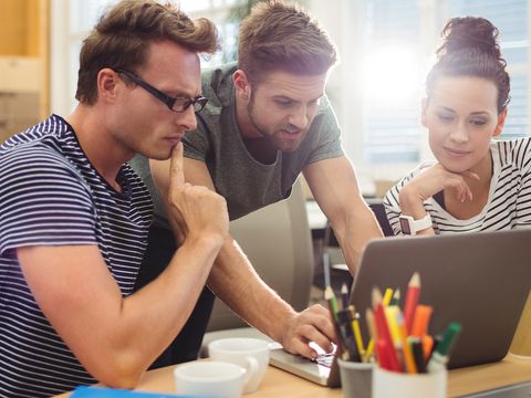 DAM o DAW, ¿cuál elijo para ser programador? - Cesur Formación