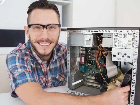 FP de Grado Medio en Informática: Salidas Profesionales - Cesur Formación