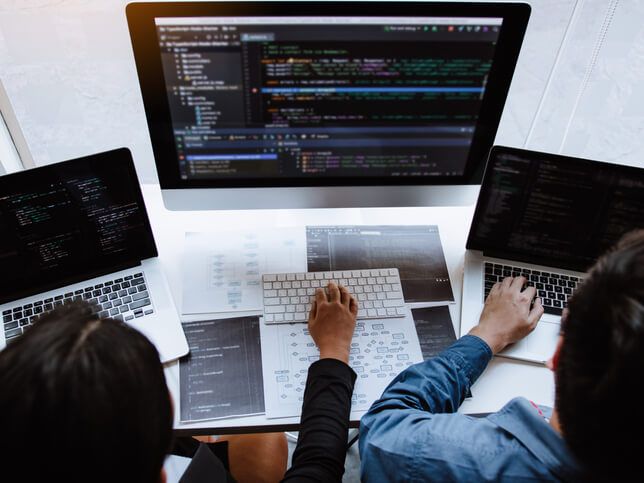 Analista programador: competencias | Cesur Formación