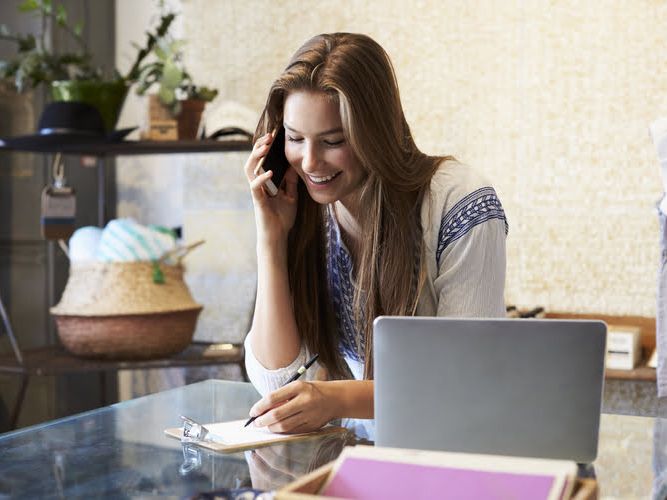 Estudiar o Trabjar, ¿cuál es la mejor opción? 🤔 - Cesur Formación